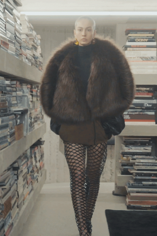 Alaia: Μία συλλογή που παρουσιάστηκε στο σπίτι του creative director, must